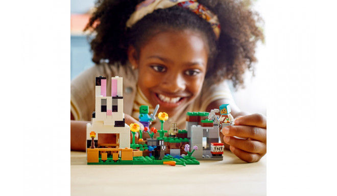 21181 LEGO® Minecraft™ The Rabbit Ranch - LEGO - Photopoint