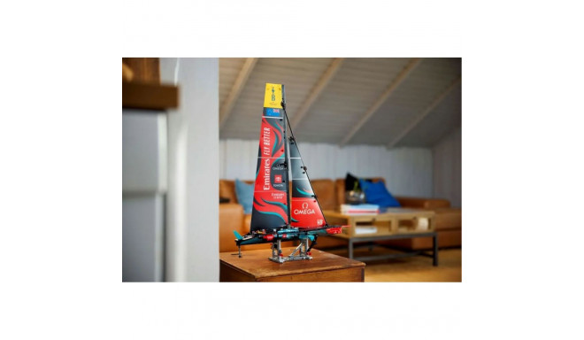 Emirates Team New Zealand AC75 Yacht - LEGO - Photopoint