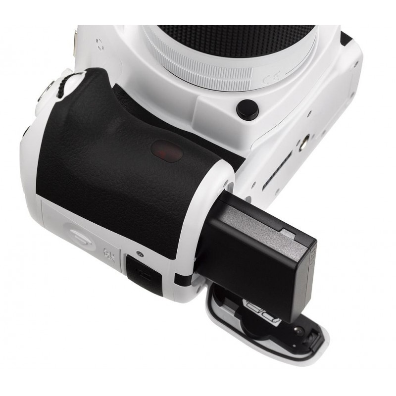 Pentax K-50 + 18-135mm WR Kit, white - DSLRs - Nordic Digital